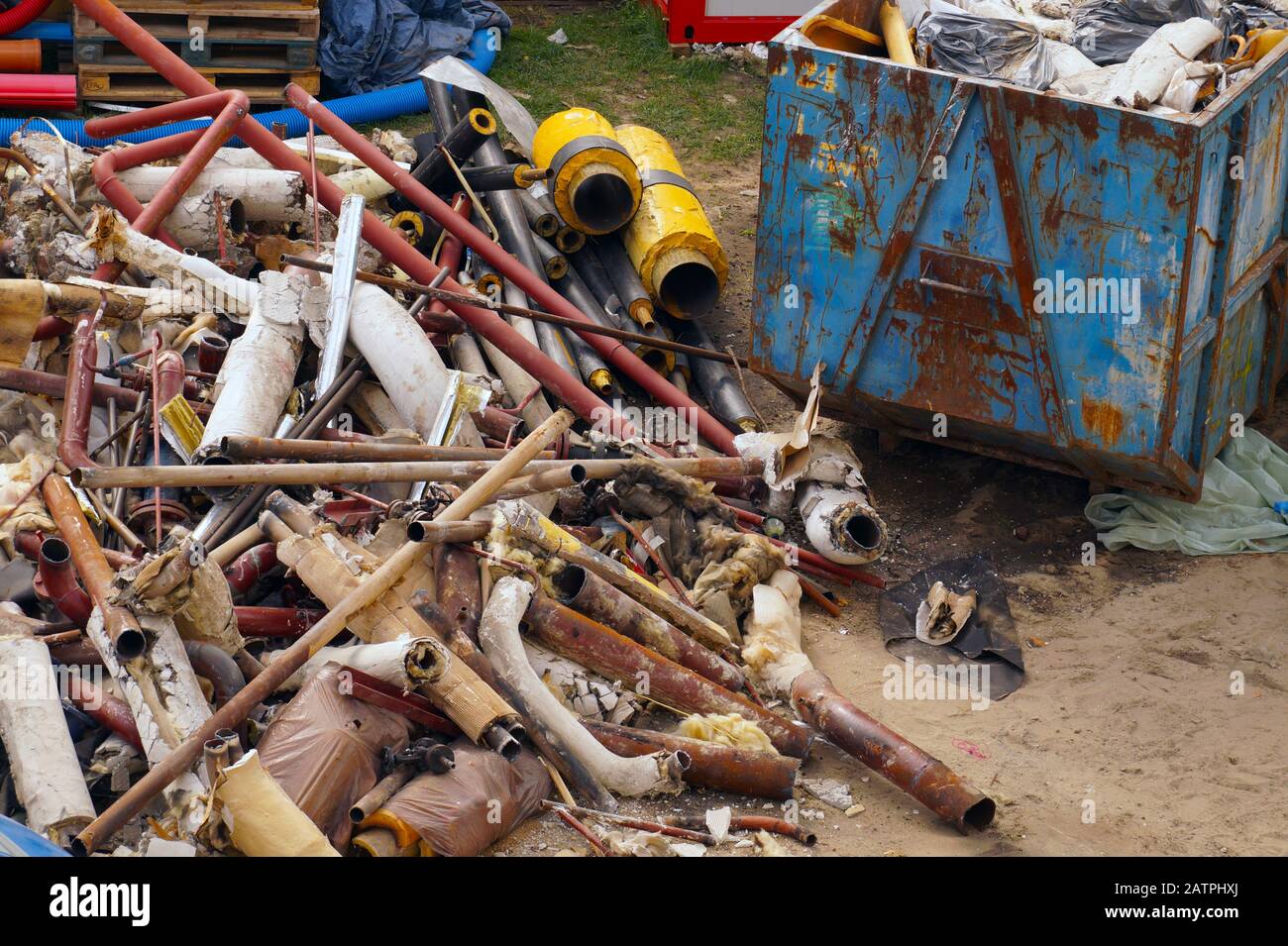 Steel elements, scrap metal, waste generated during renovation works ...