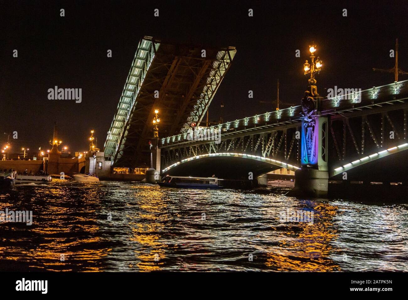 Trinity bridge hi-res stock photography and images - Alamy