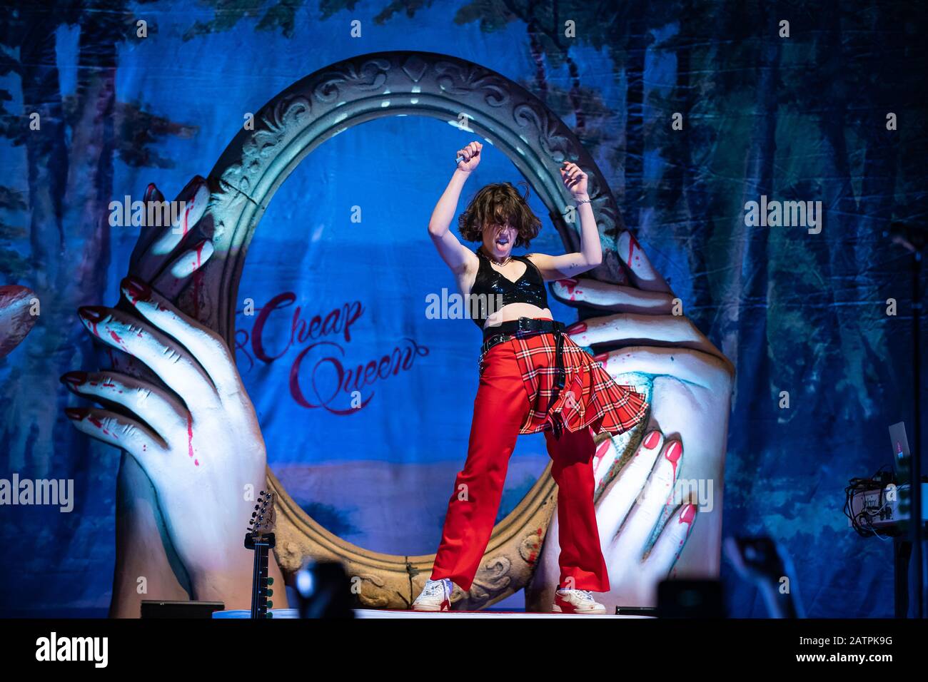 King sing hi-res stock photography and images - Alamy