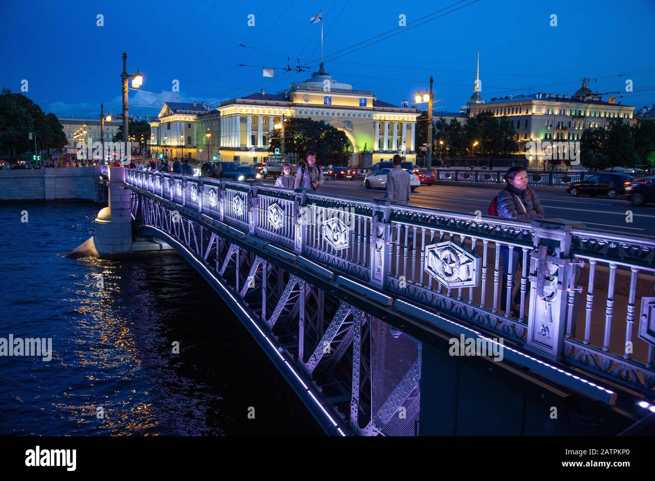 St petersburg palace bridge hi-res stock photography and images - Alamy