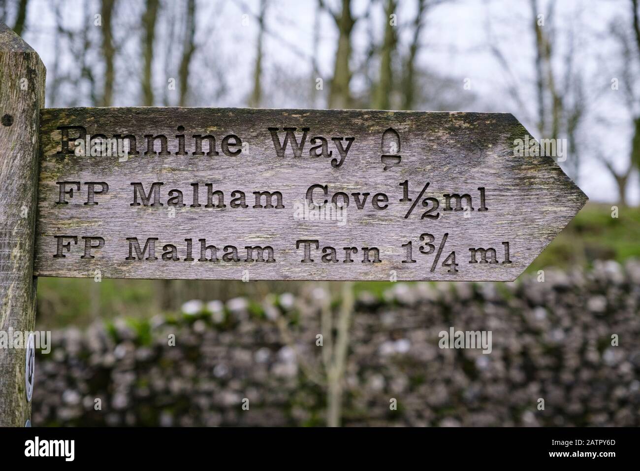 Malham cove direction sign hi-res stock photography and images - Alamy