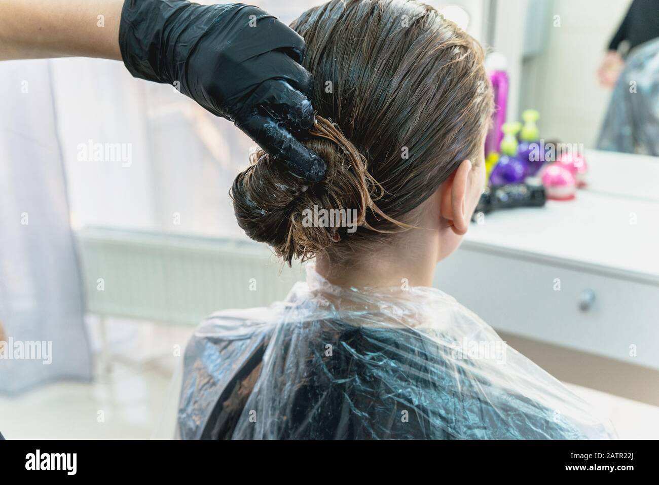 hair coloring in a beauty salon Stock Photo - Alamy