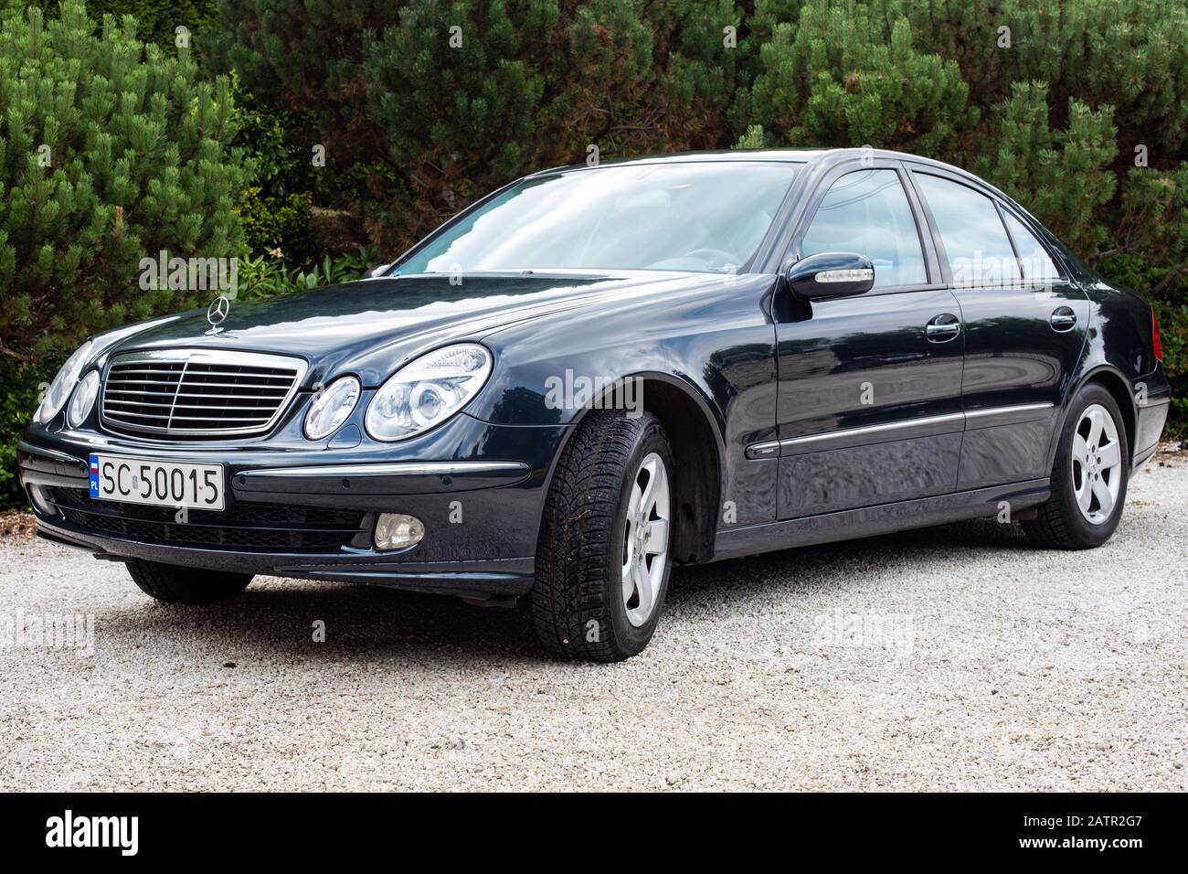 Mercedes-Benz E-Class serie, third generation Stock Photo - Alamy