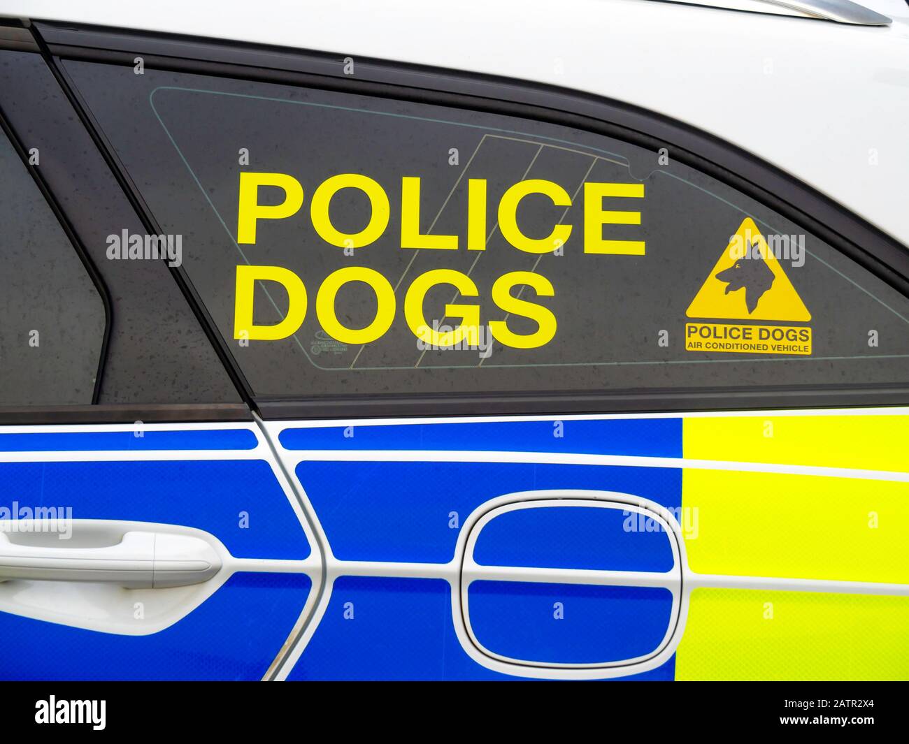 Police dog car hi-res stock photography and images - Alamy