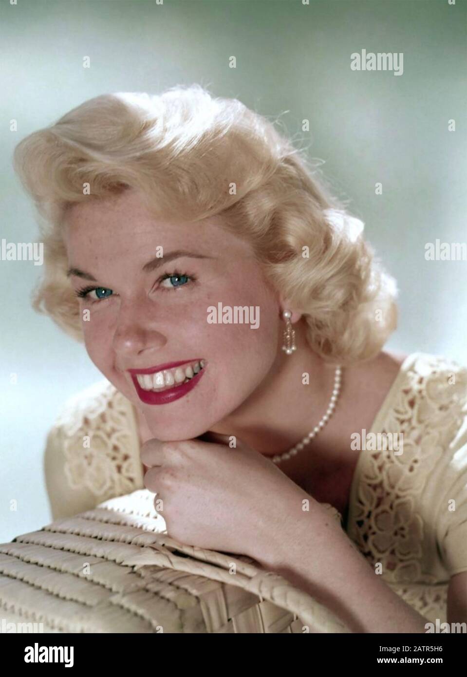 DORIS DAY (1922-2019) American film actress, singer and animal welfare ...