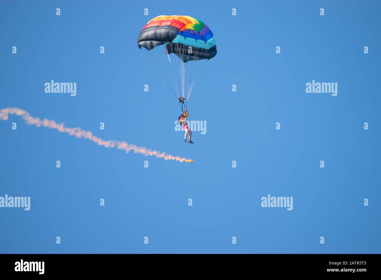 Parachute water landing hi-res stock photography and images - Alamy
