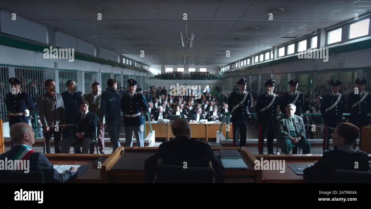 THE TRAITOR, (aka IL TRADITORE), witness chair left: Pierfrancesco ...