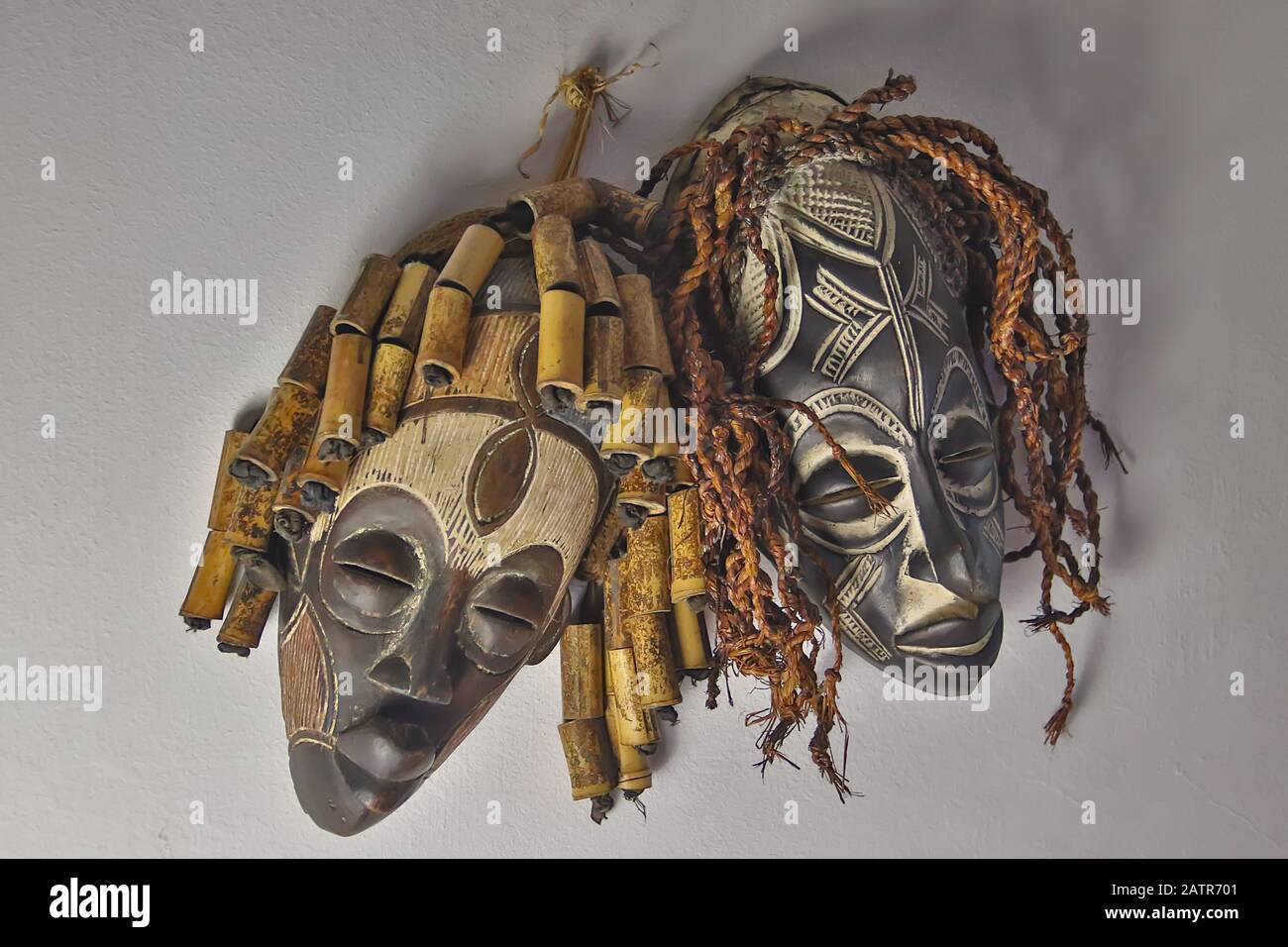 Tribal mask africa hi-res stock photography and images - Alamy