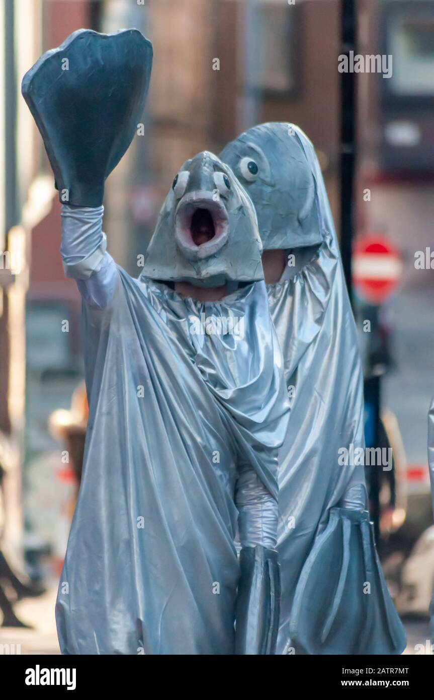 Fish fandango hi-res stock photography and images - Alamy