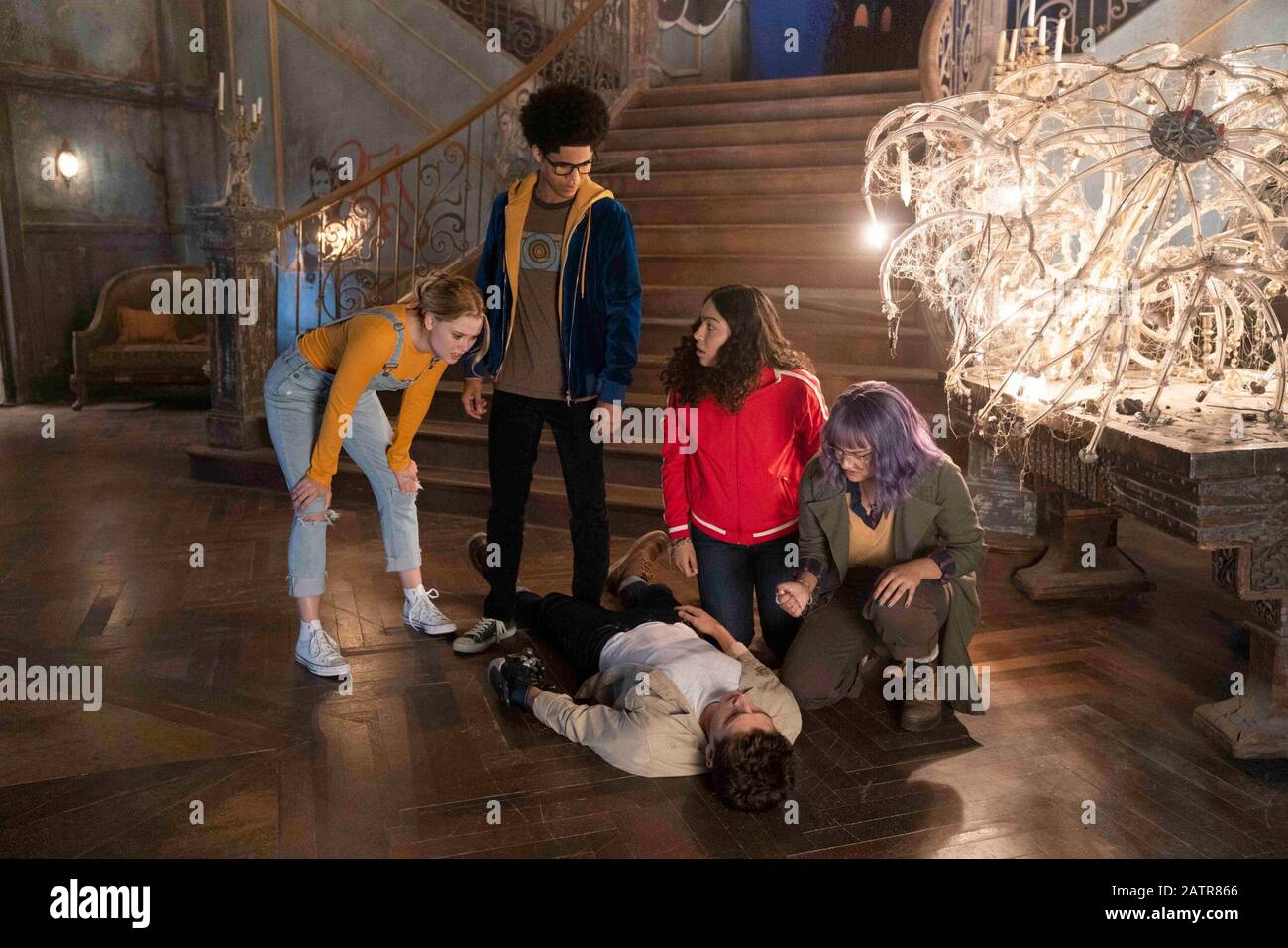 RUNAWAYS (aka MARVEL'S RUNAWAYS), from left: Virginia Gardner, Rhenzy ...