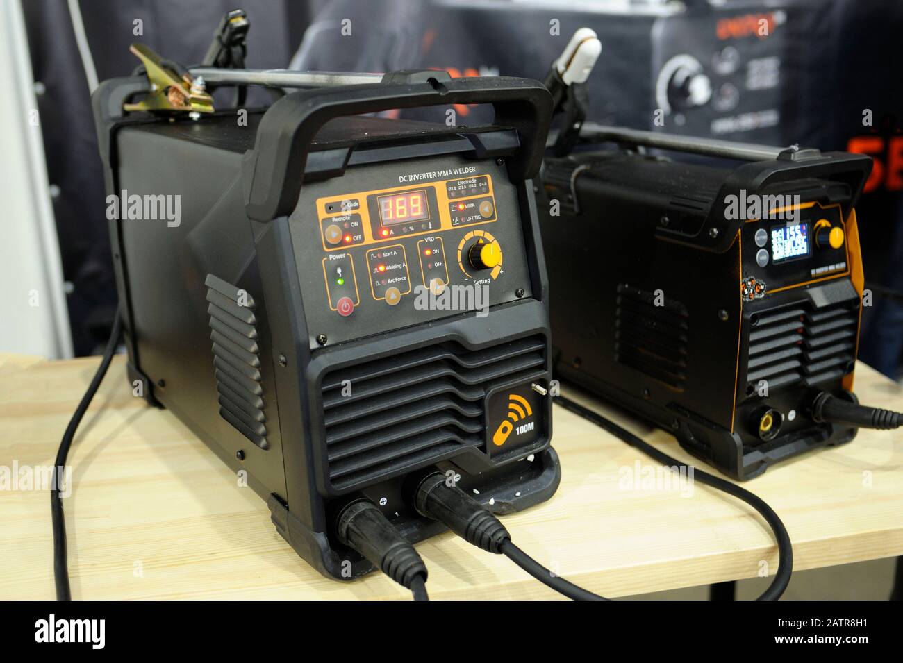Inverter welding machine hi-res stock photography and images - Alamy