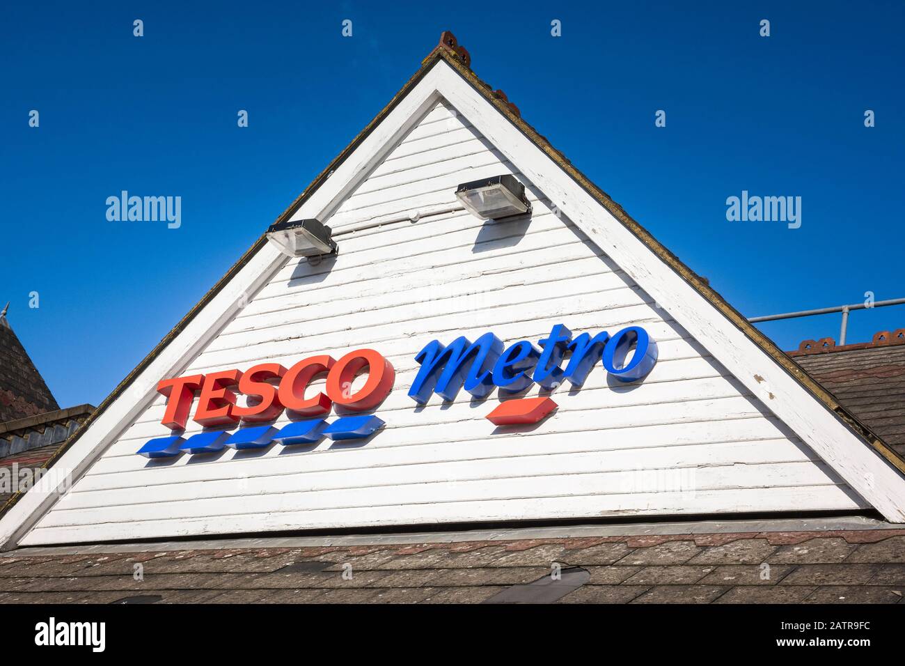 Tesco shop store town hi-res stock photography and images - Alamy