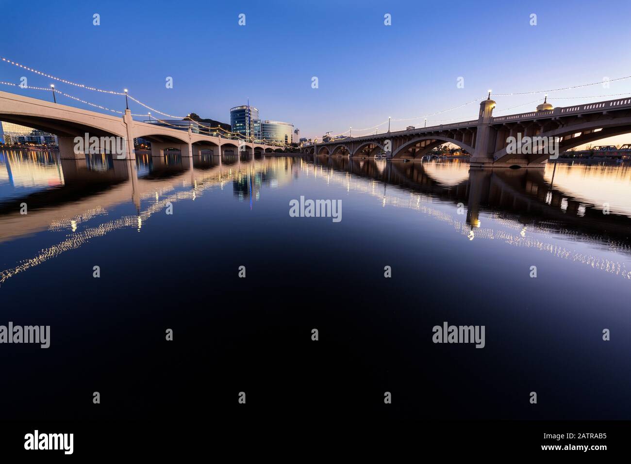 Downtown scottsdale arizona waterfront hi-res stock photography and ...