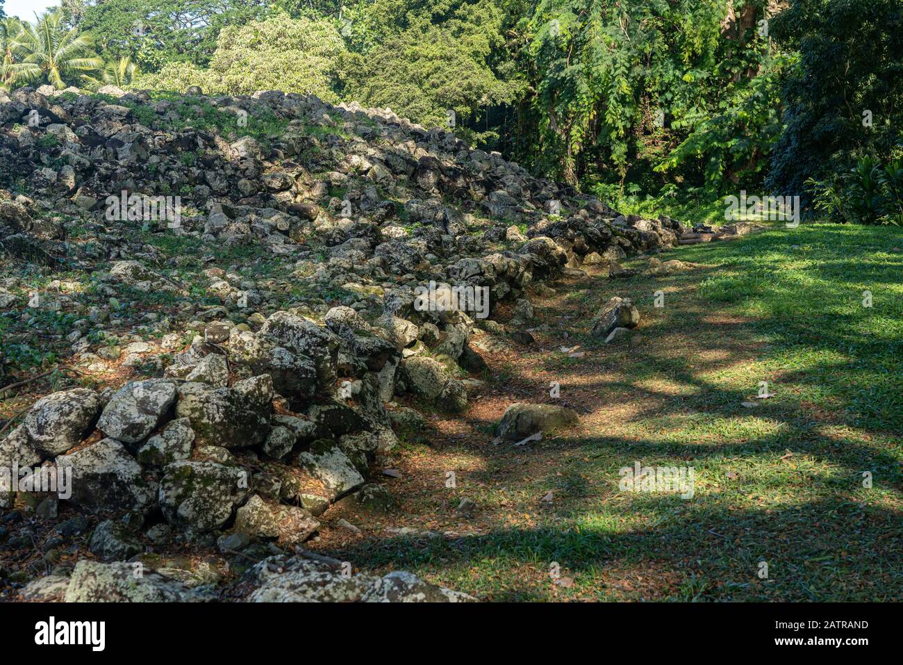 Ulupo Heiau historic hawaiian religious site near Kailua on Oahu ...
