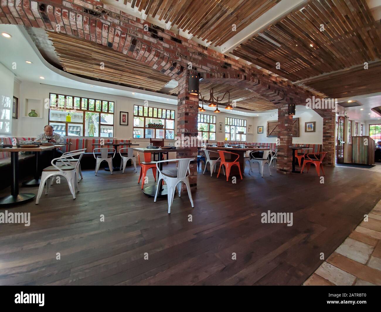 2000s restaurant hi-res stock photography and images - Alamy