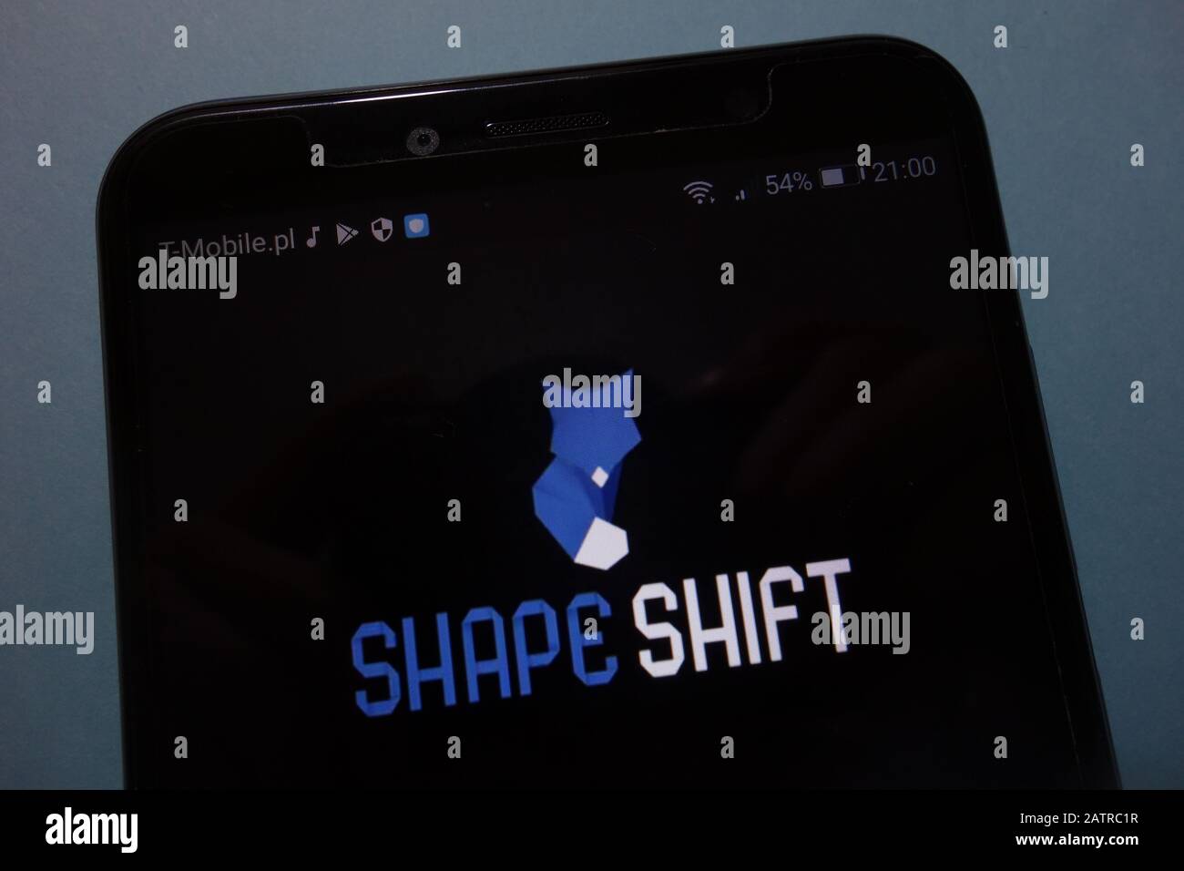 ShapeShift logo on smartphone Stock Photo - Alamy