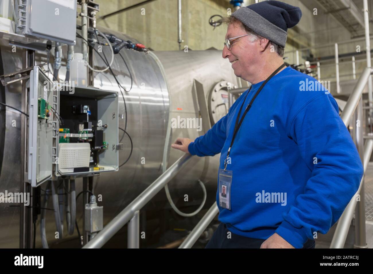 Industrial box hi-res stock photography and images - Alamy