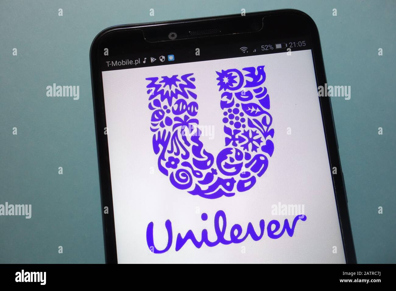 Unilever logo hi-res stock photography and images - Alamy