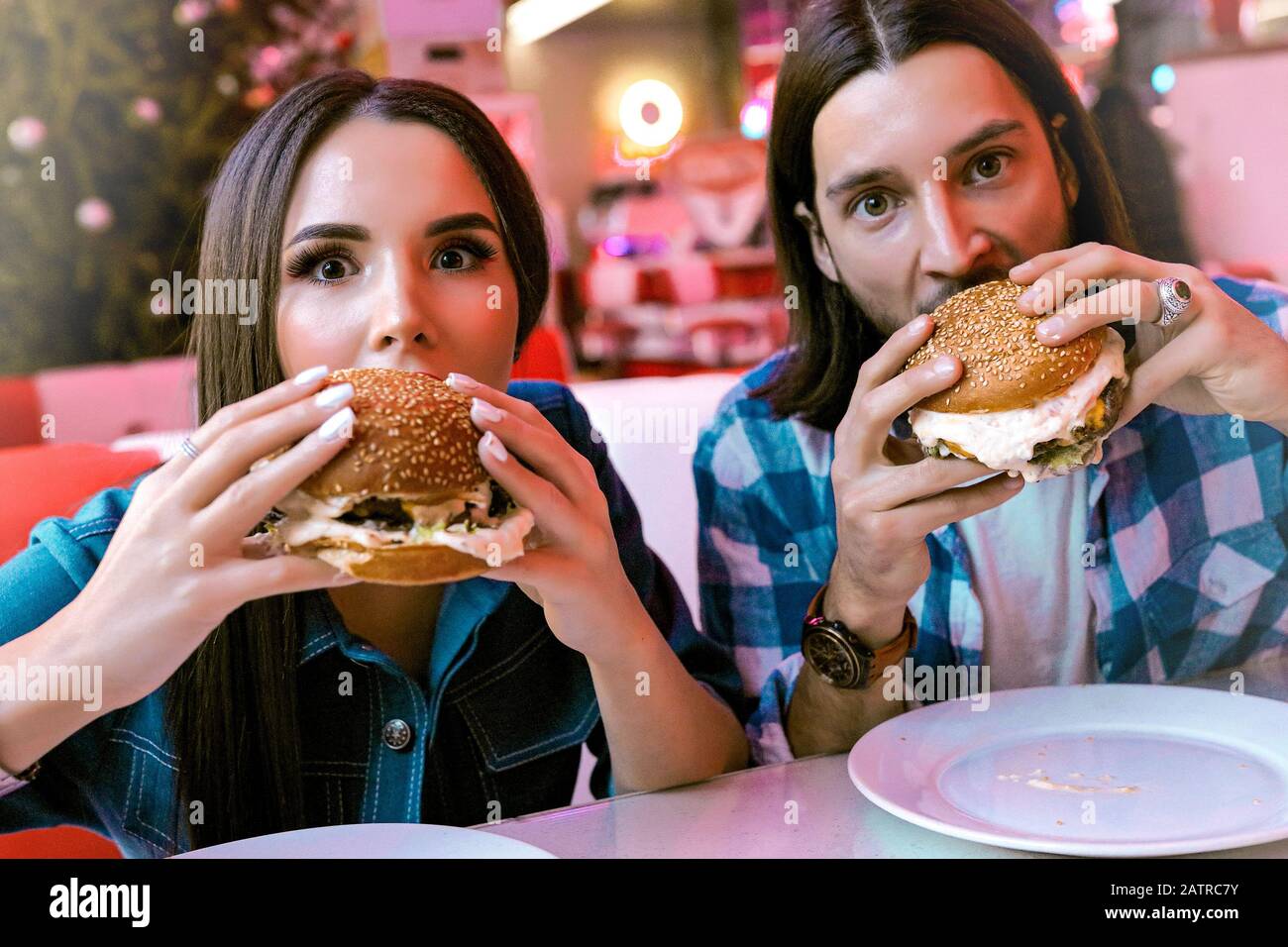 Starving people hi-res stock photography and images - Alamy