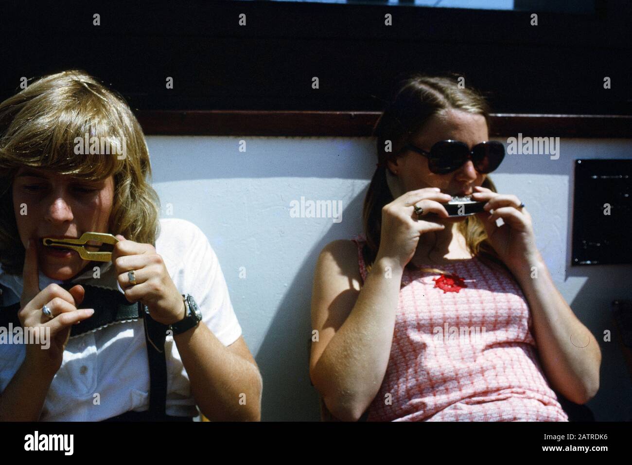 Harmonicas hi-res stock photography and images - Alamy