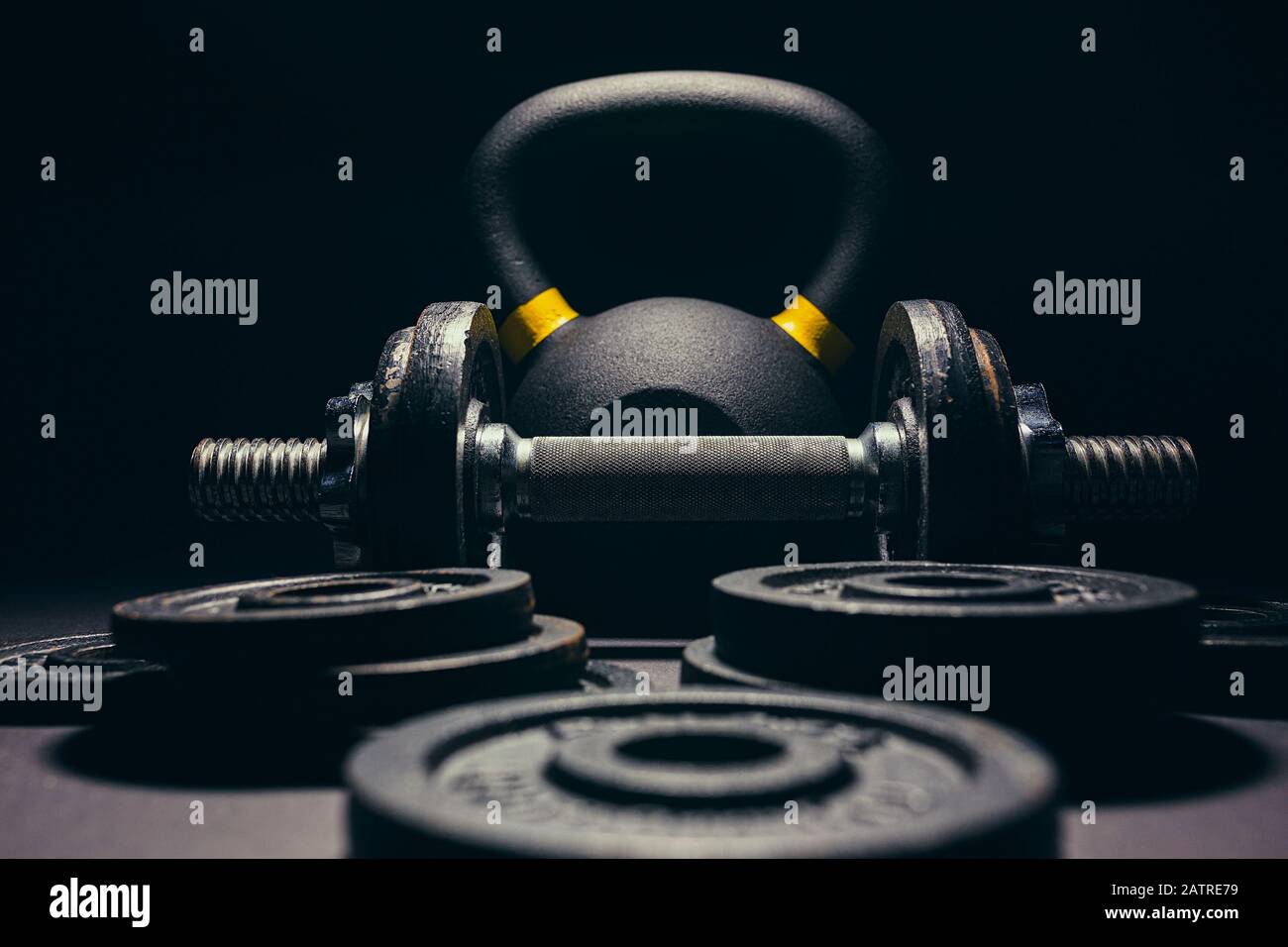 Simple metal plates hi-res stock photography and images - Alamy