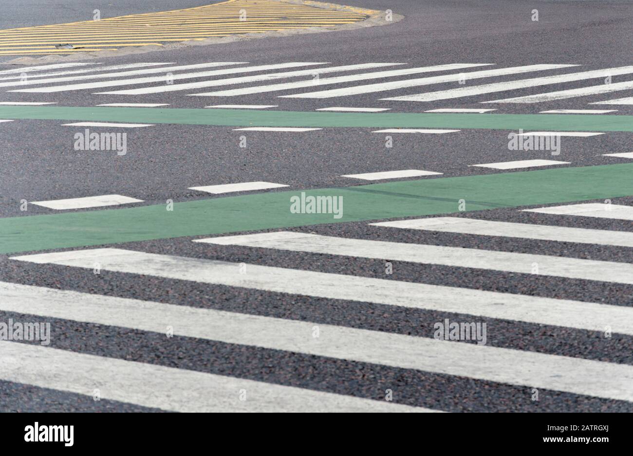Diagonal crosswalk hi-res stock photography and images - Alamy