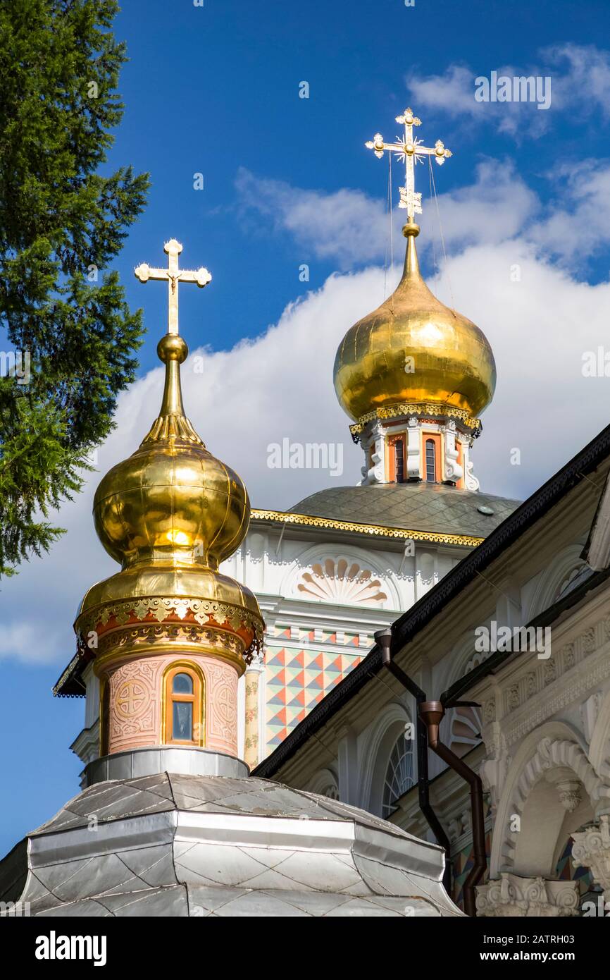 Onion dome russian orthodox church hi-res stock photography and images ...