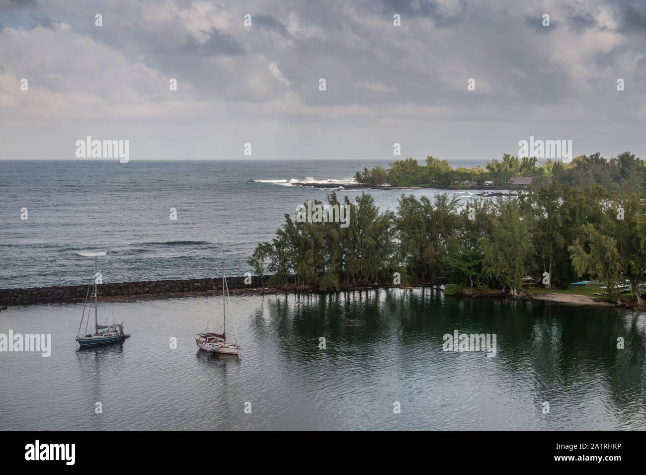 Port of hilo hi-res stock photography and images - Alamy