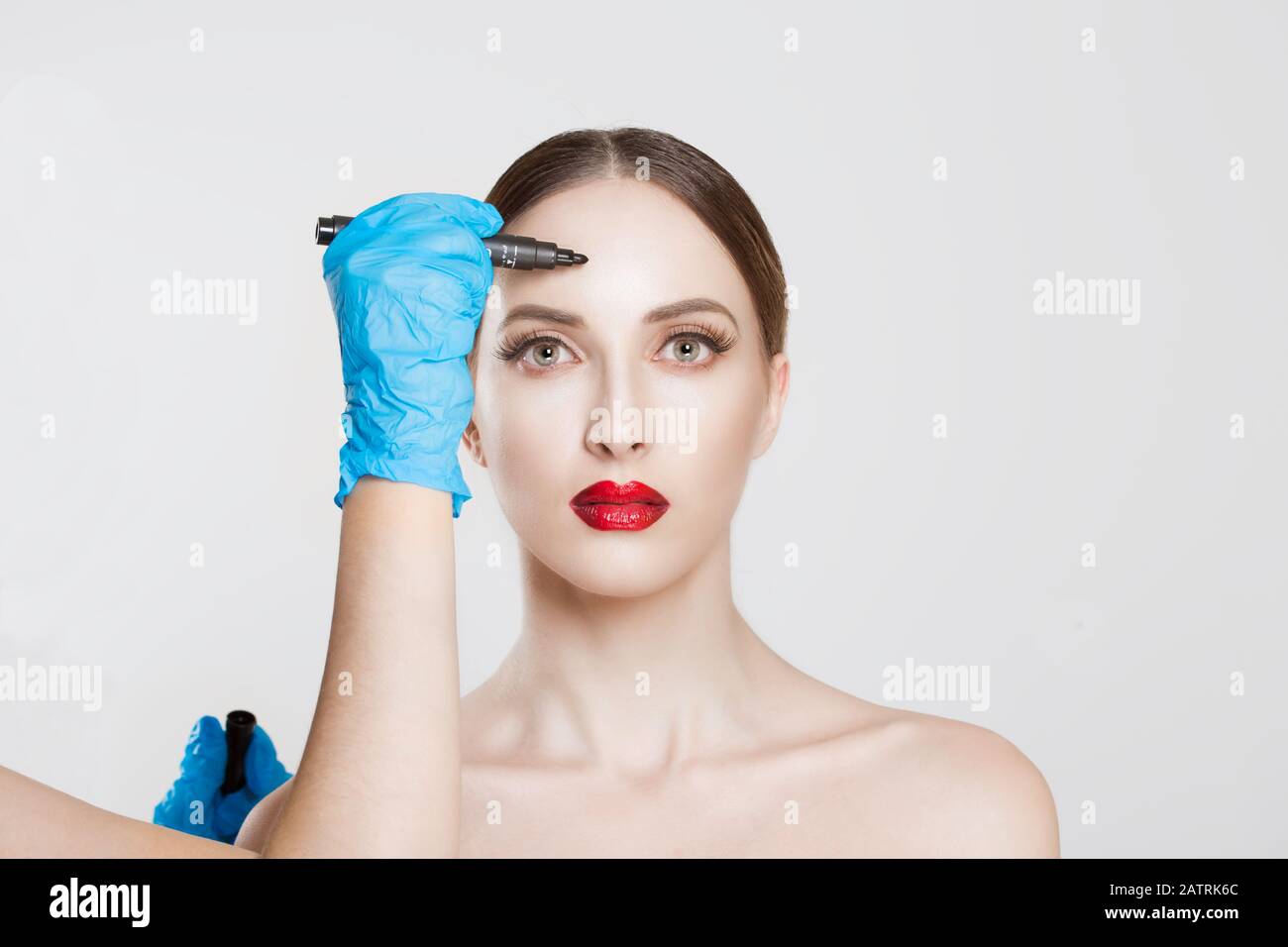 Anti wrinkle procedure. Front wrinkles reduction removal plastic ...