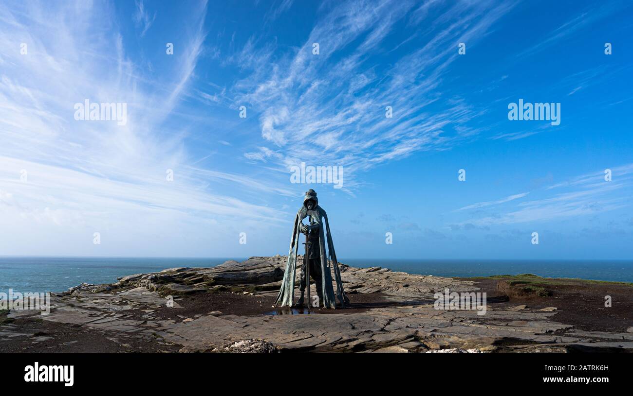 King arthur statue hi-res stock photography and images - Alamy