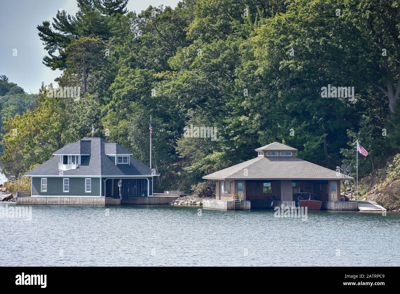 Lakeside buildings building hi-res stock photography and images - Alamy