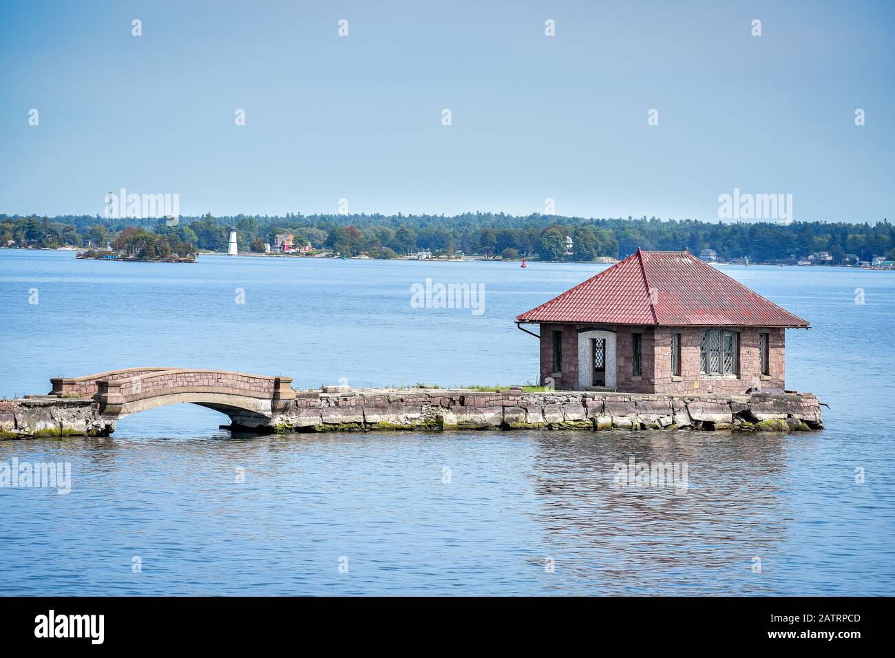 Thousand islands bridge canada hi-res stock photography and images - Alamy