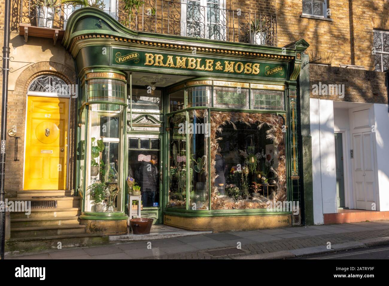 Hill rise hi-res stock photography and images - Alamy