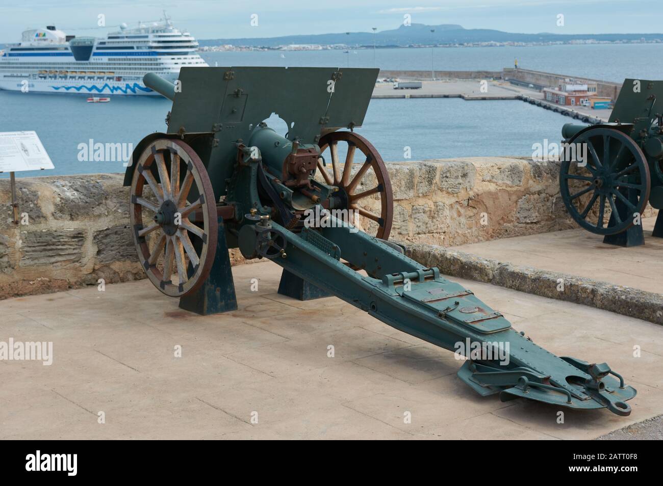 Castell de Sant Carles de Palma de Mallorca , España. Museo historico ...