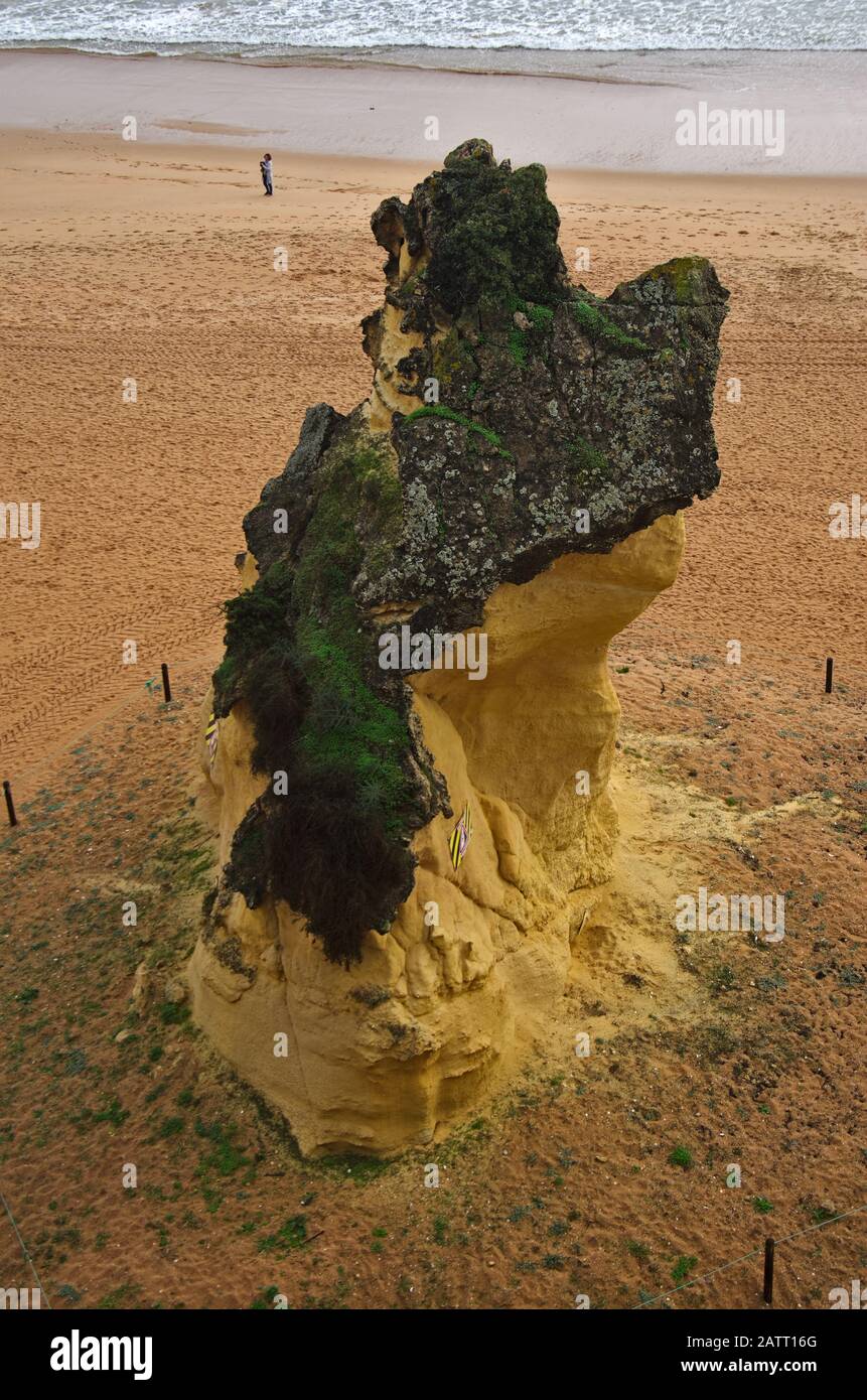 Peneco beach famous rock formation in Albufeira. Algarve, Portugal ...