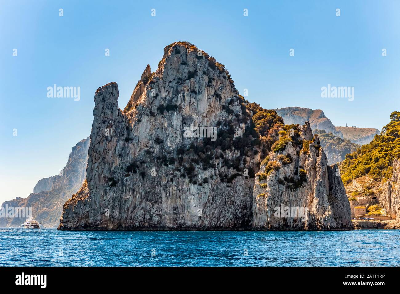 Island of Capri on the Tyrrhenian Sea, Mediterranean; Capri, italy ...