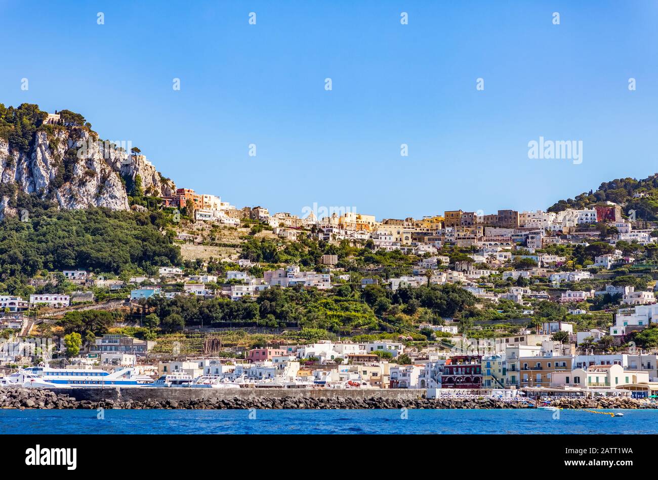 Island of capri hi-res stock photography and images - Alamy