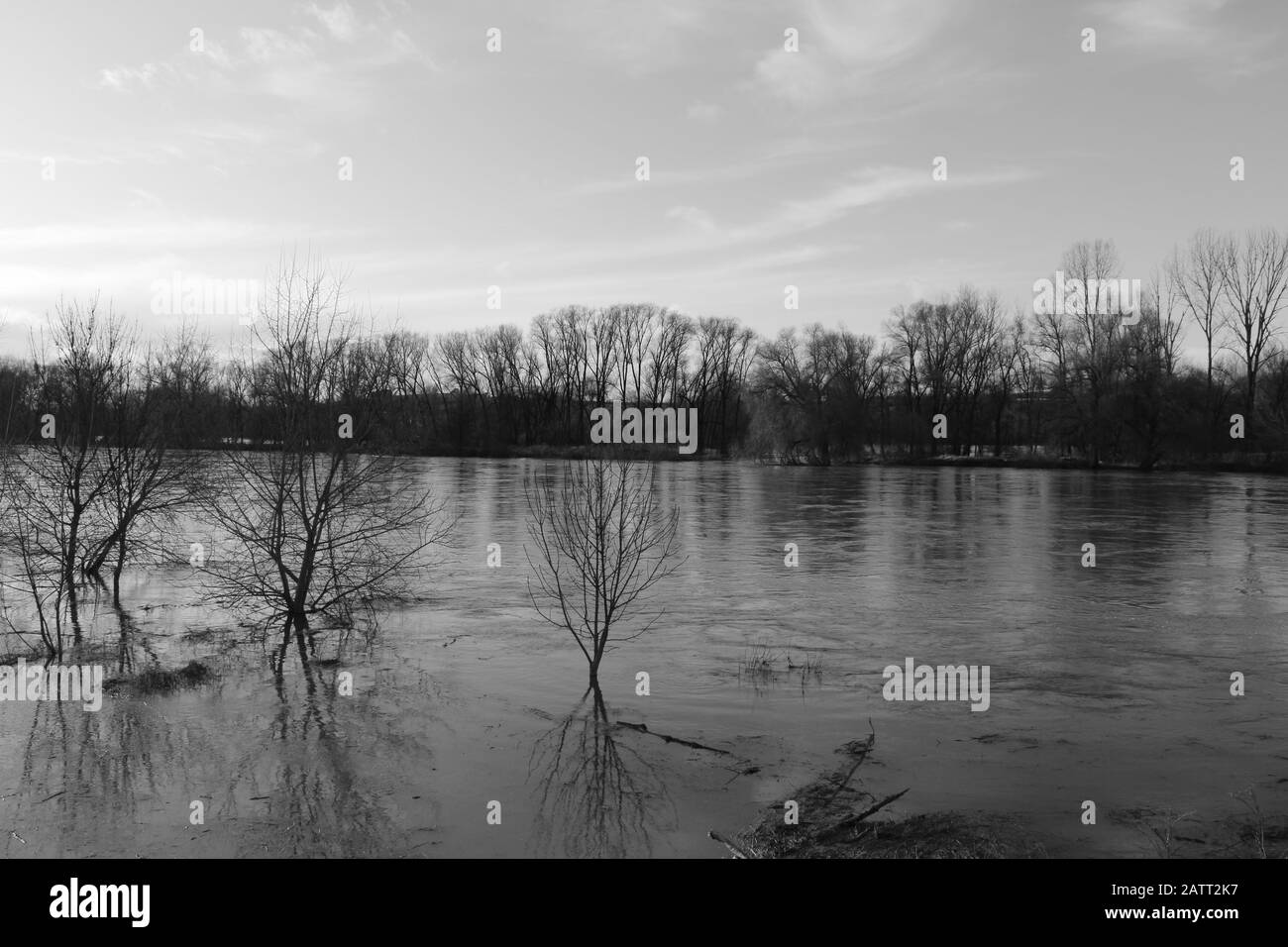 Fluss hochwasser Black and White Stock Photos & Images - Alamy