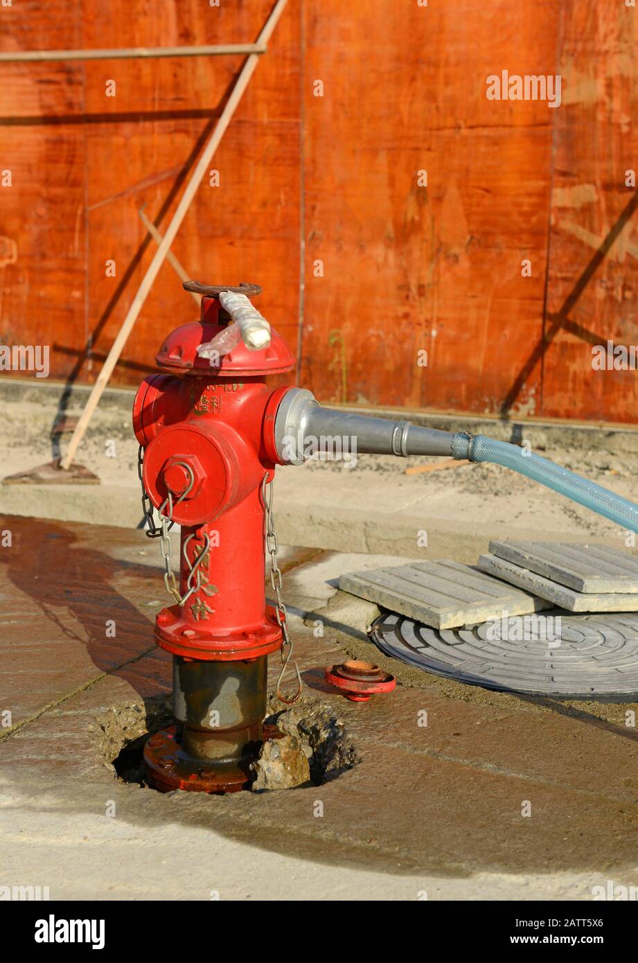 Chinese fire hydrant hi-res stock photography and images - Alamy