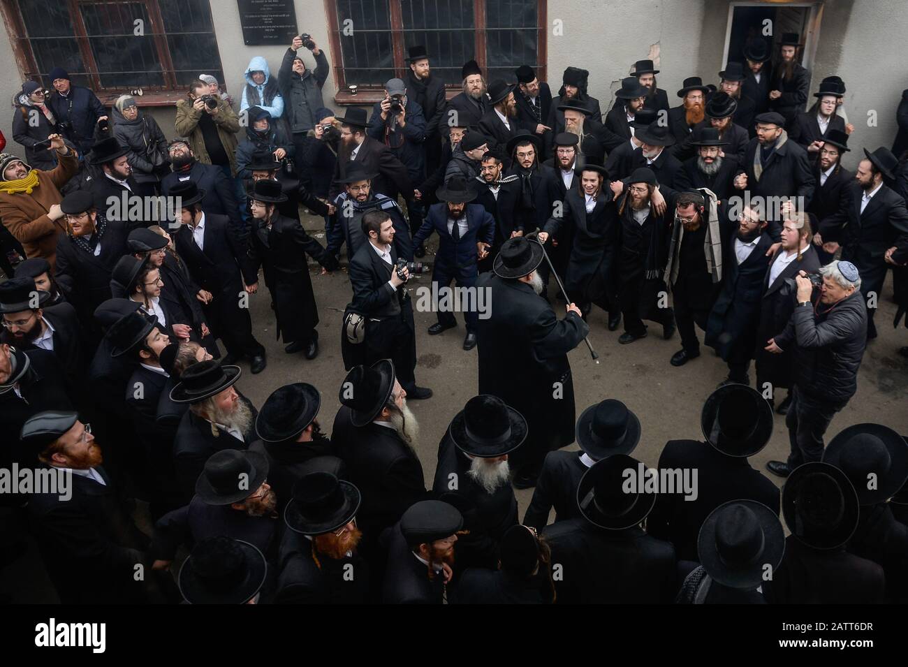 Hasidic dynasty hi-res stock photography and images - Alamy