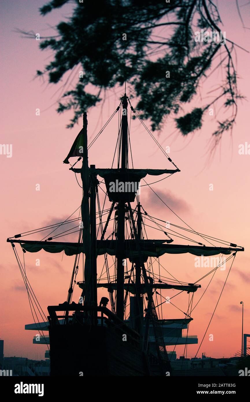 15th century ship replica hi-res stock photography and images - Alamy