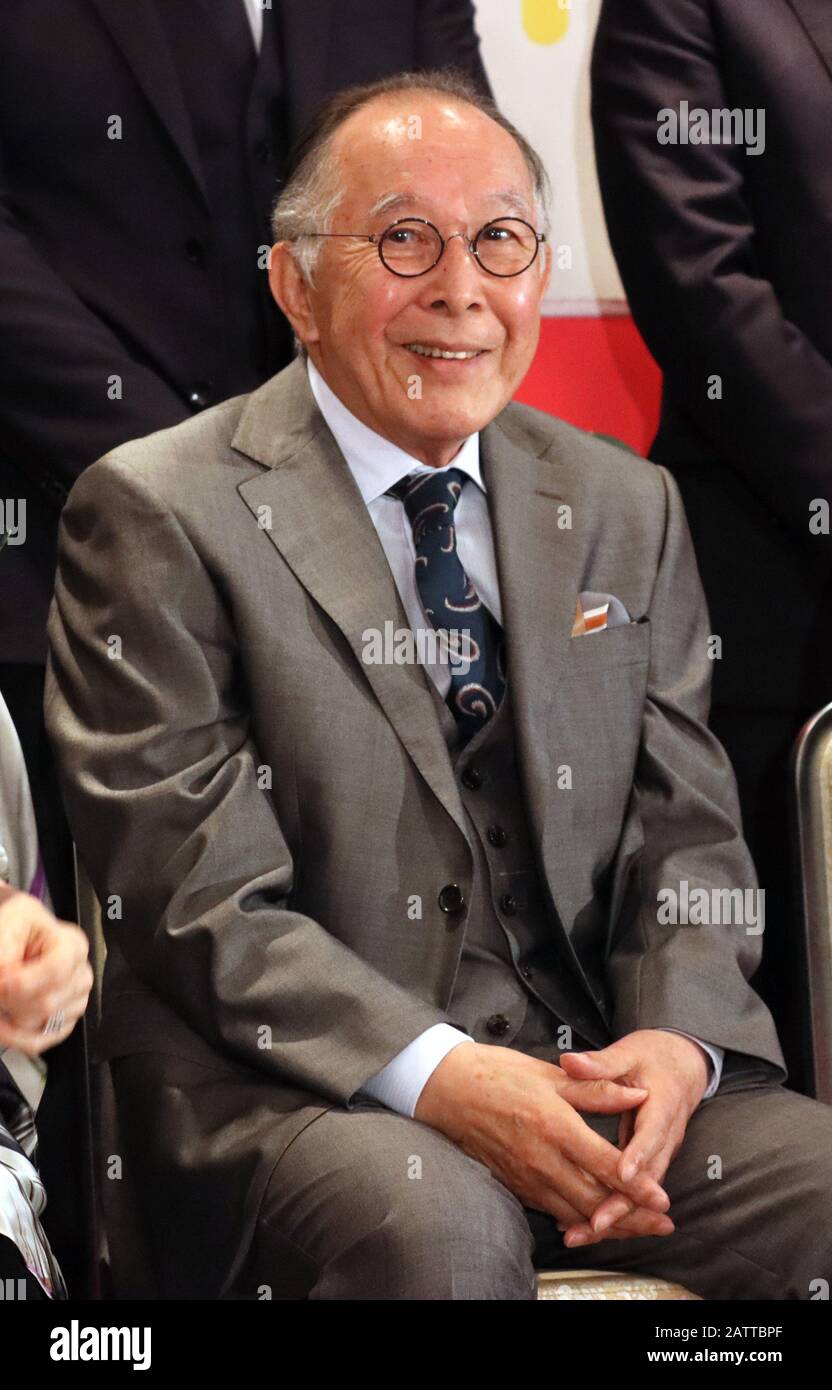 Tokyo, Japan. 4th Feb, 2020. Japanese actor Isao Hashizume announces he ...