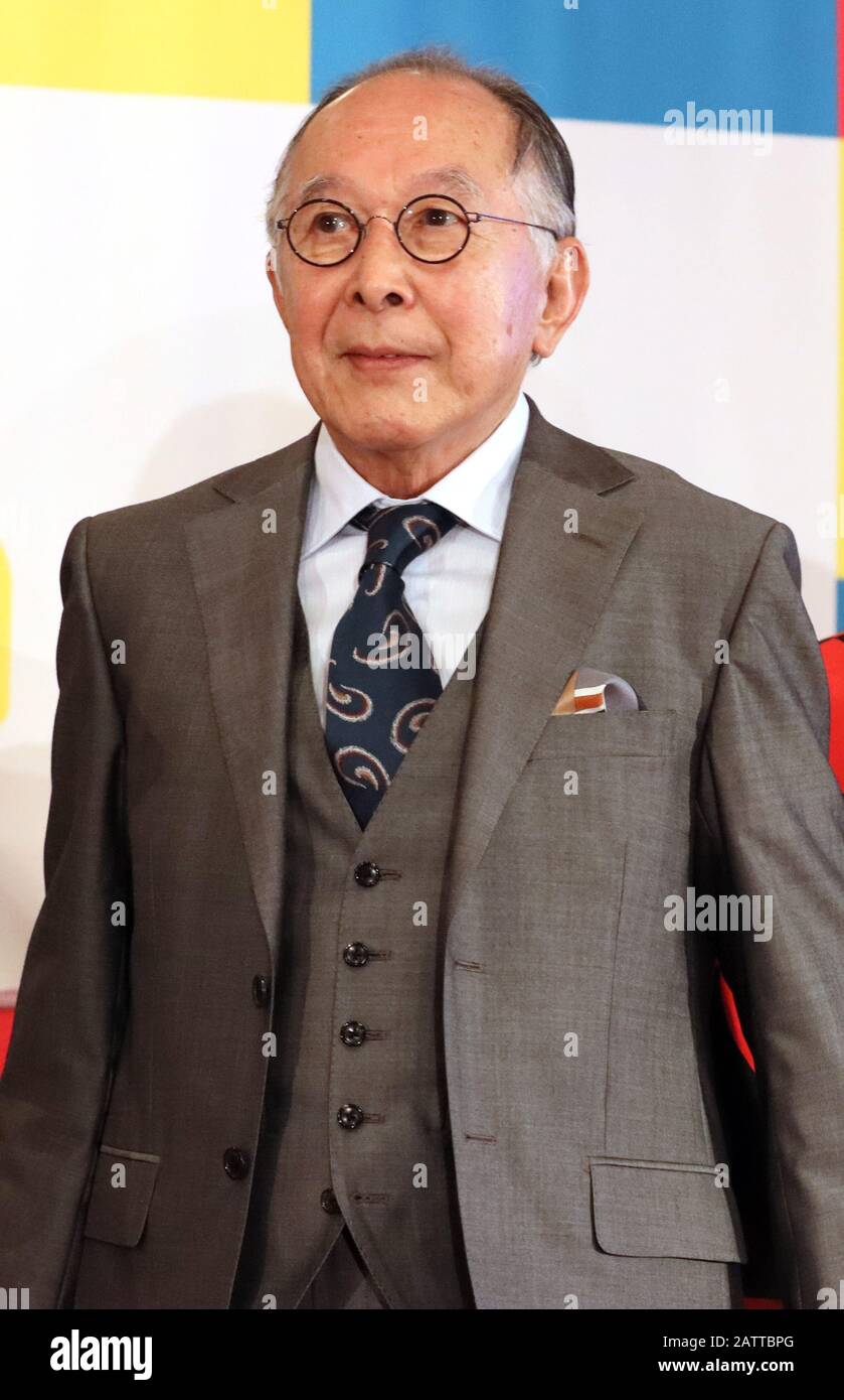 Tokyo, Japan. 4th Feb, 2020. Japanese actor Isao Hashizume announces he ...