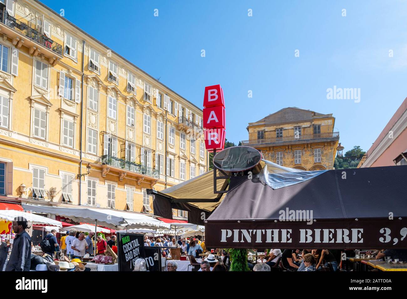 French bars hi-res stock photography and images - Alamy