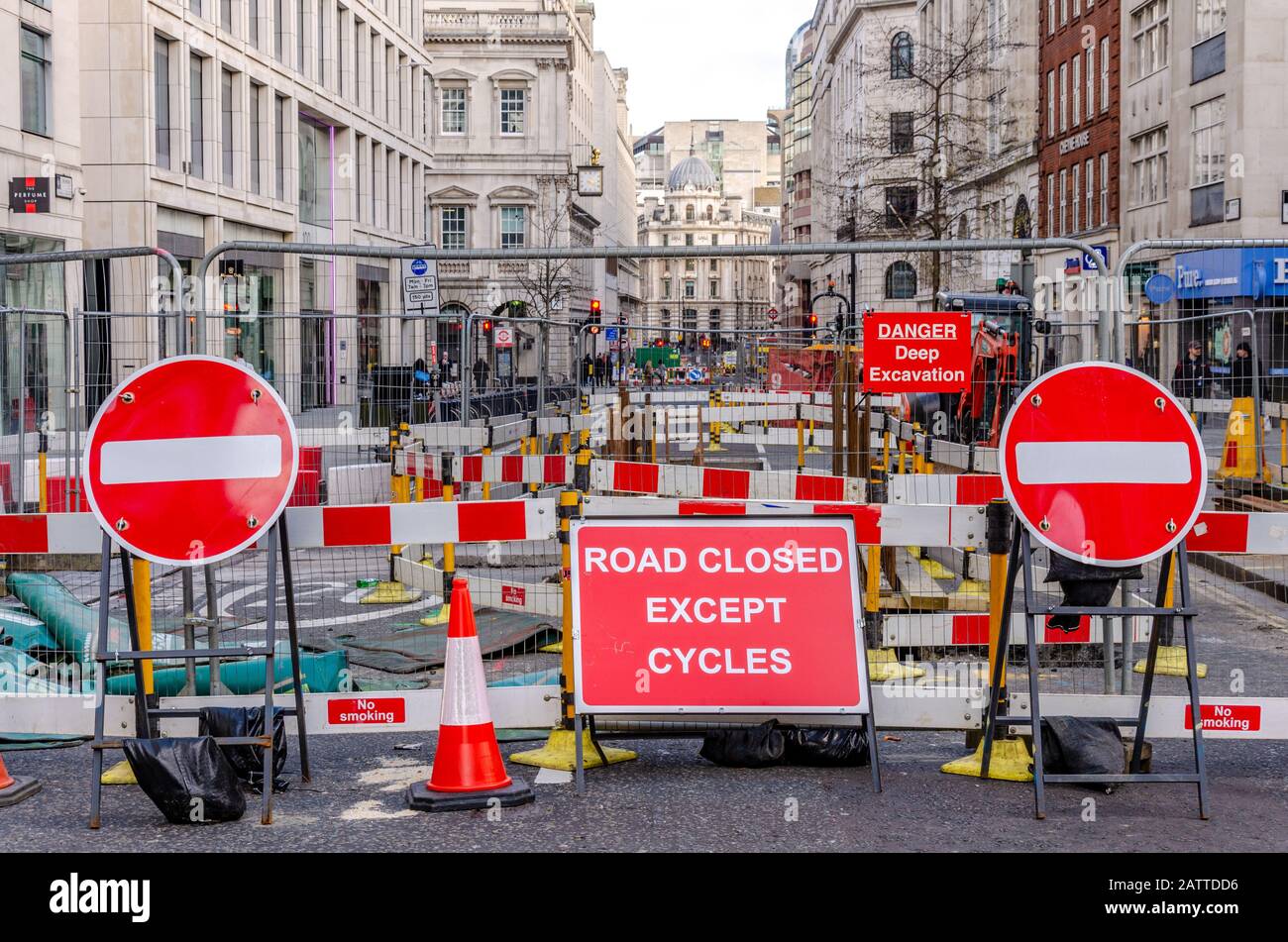 Construction area warning signs safety hi-res stock photography and ...