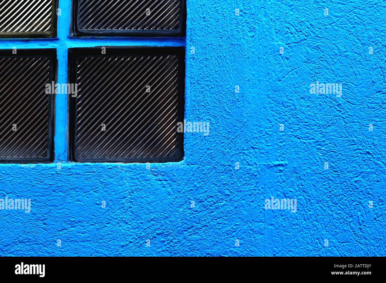 Minimalist house exterior hi-res stock photography and images - Alamy