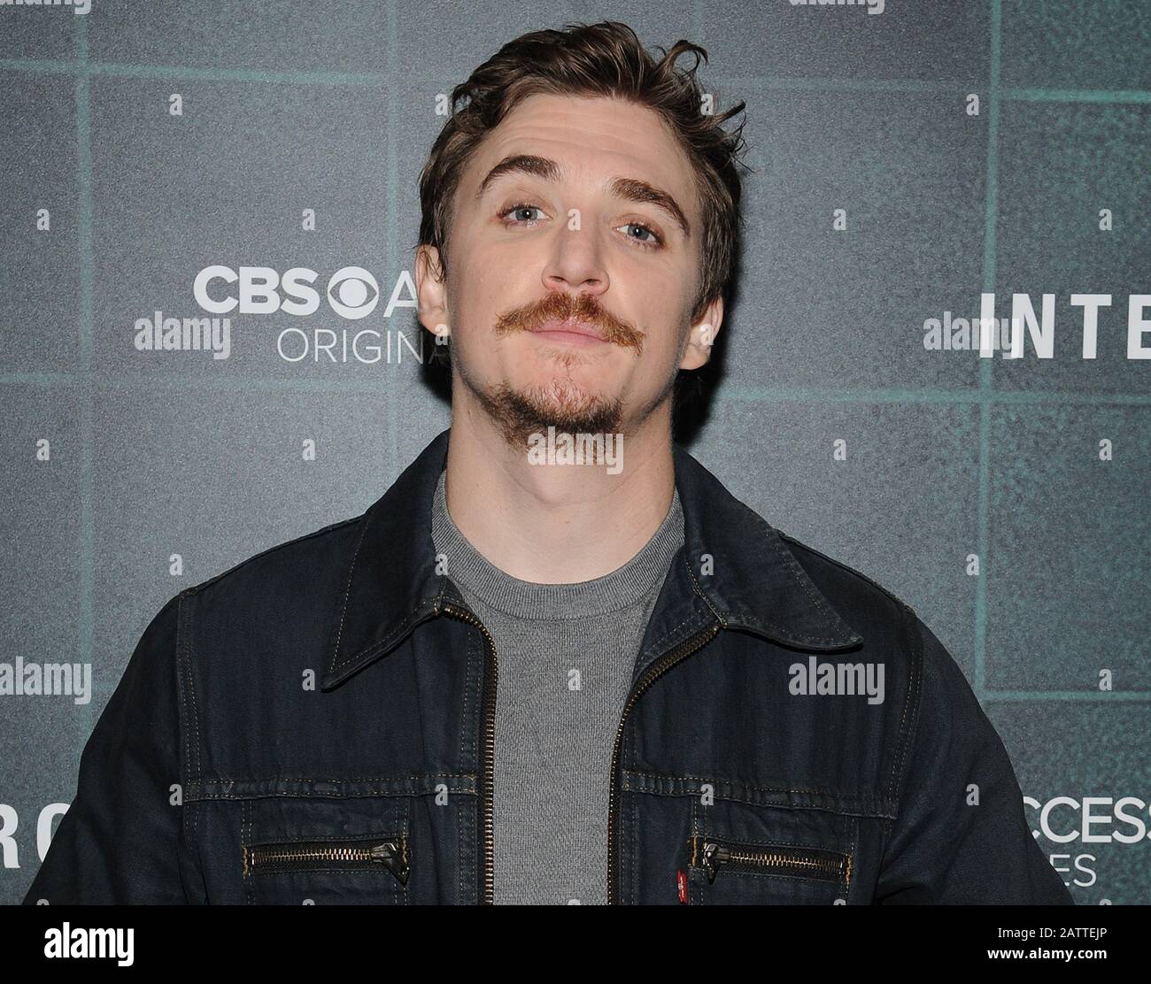 Interragation hi-res stock photography and images - Alamy