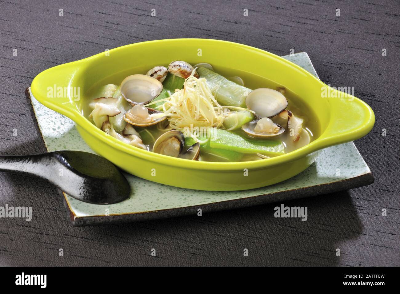The portrait of food Clam Loofah Stock Photo - Alamy