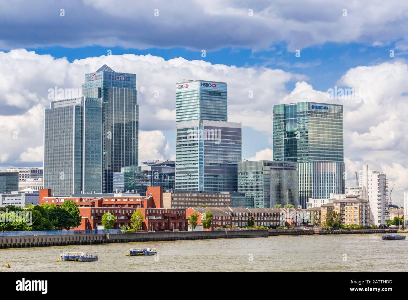 Modern architecture and skyscrapers of The Docklands, Isle of Dogs ...