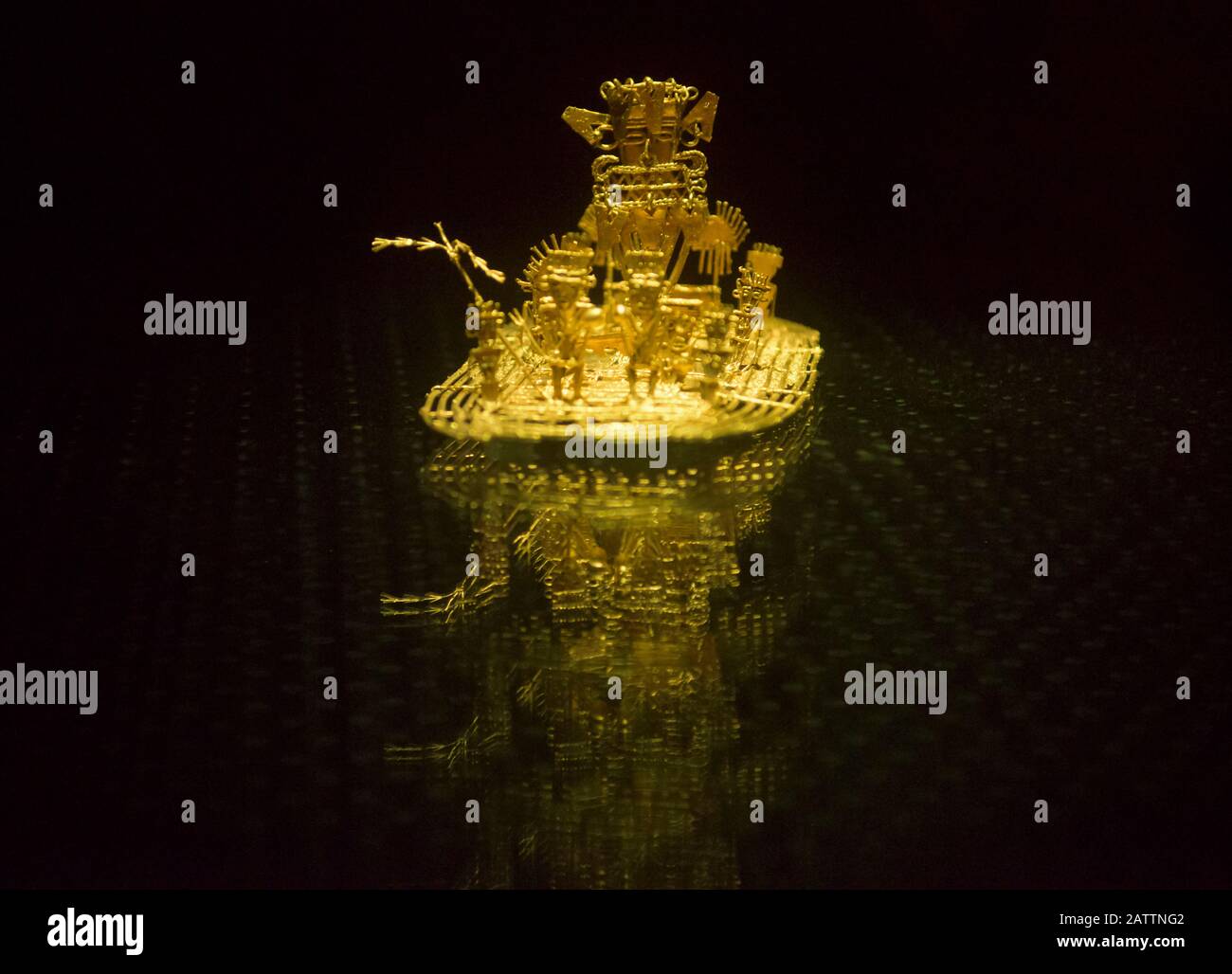 Gold muisca raft hi-res stock photography and images - Alamy